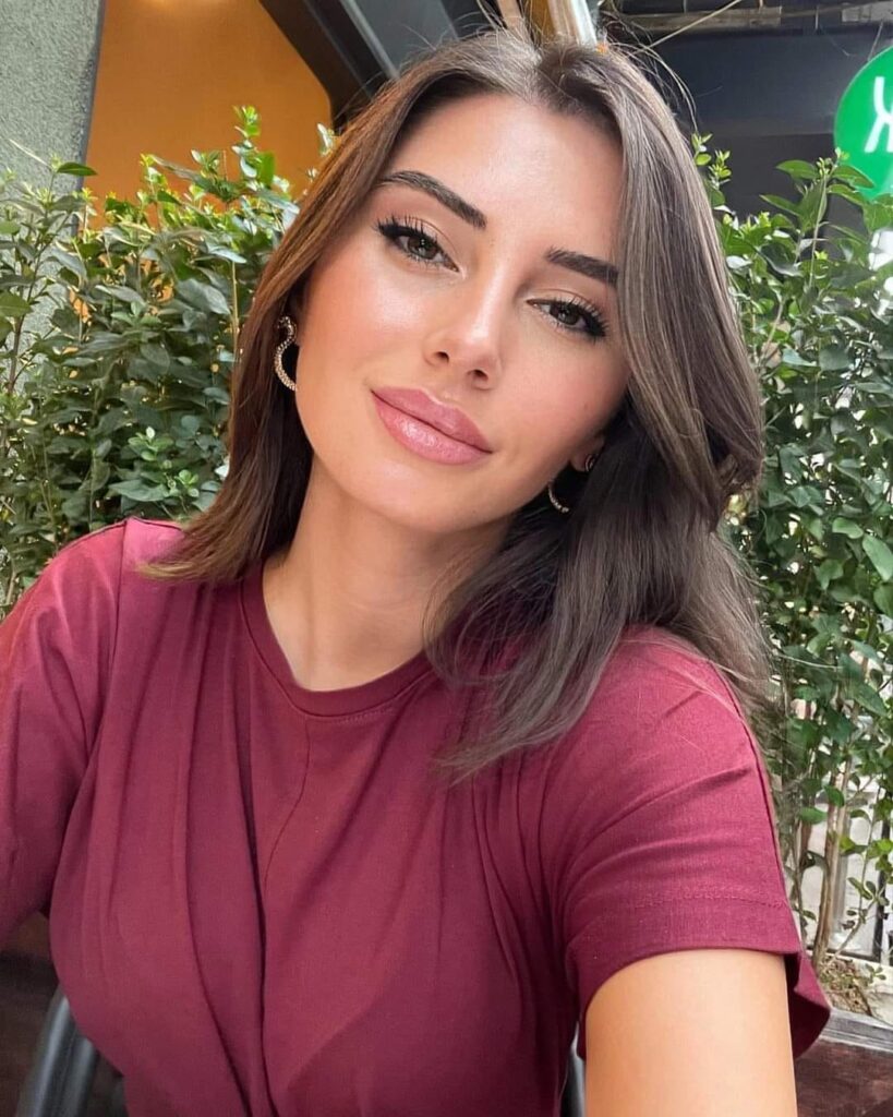 USA Girls (American Ladies) WhatsApp Mobile Numbers List 2024 - Boostup Pk
